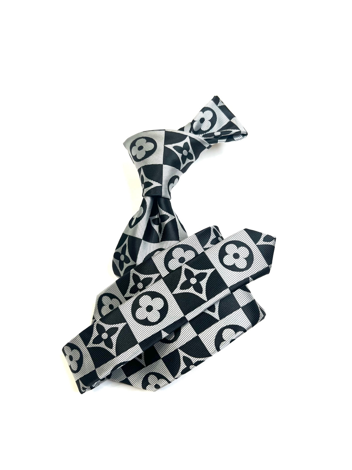 LV Square 3 | Black & White | Tie & Pocket Square – VERSE 9